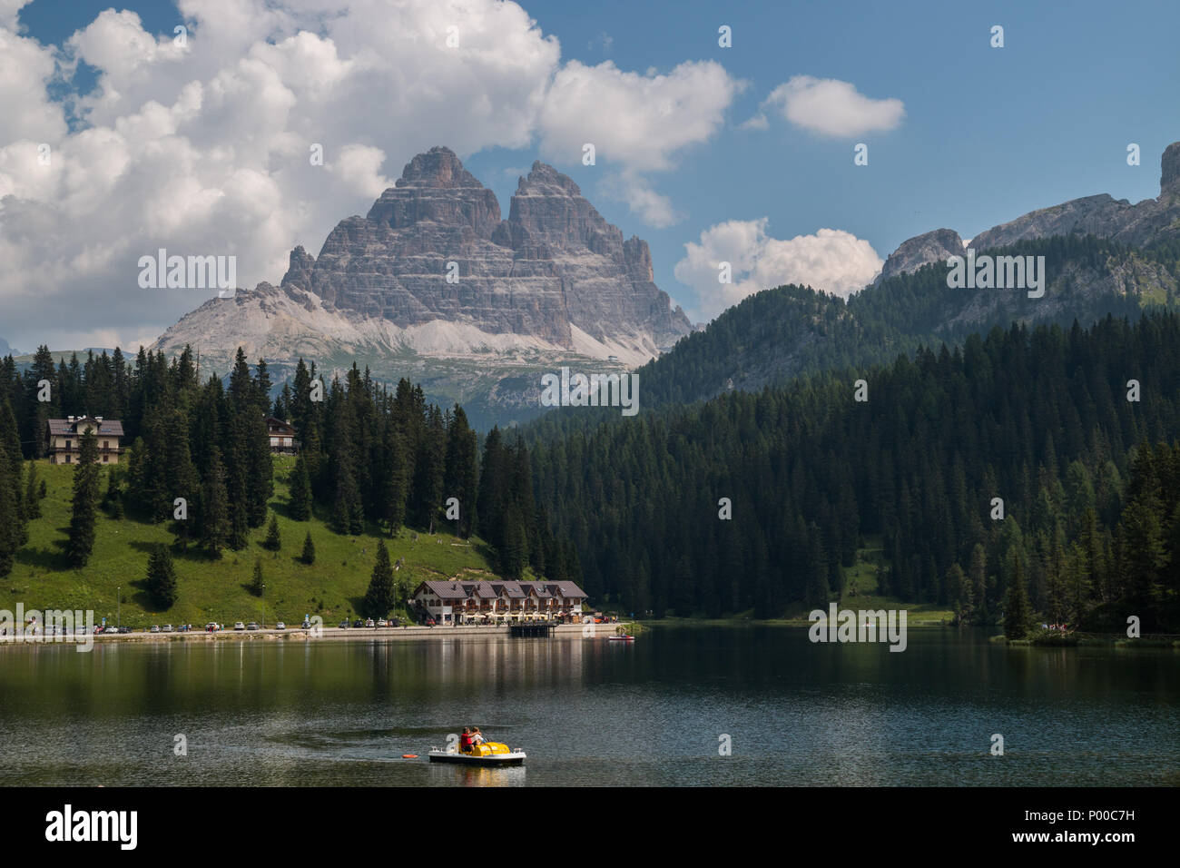 Lake Misurina and the Three Peaks of Lavaredo, Cadore, Belluno, Veneto ...