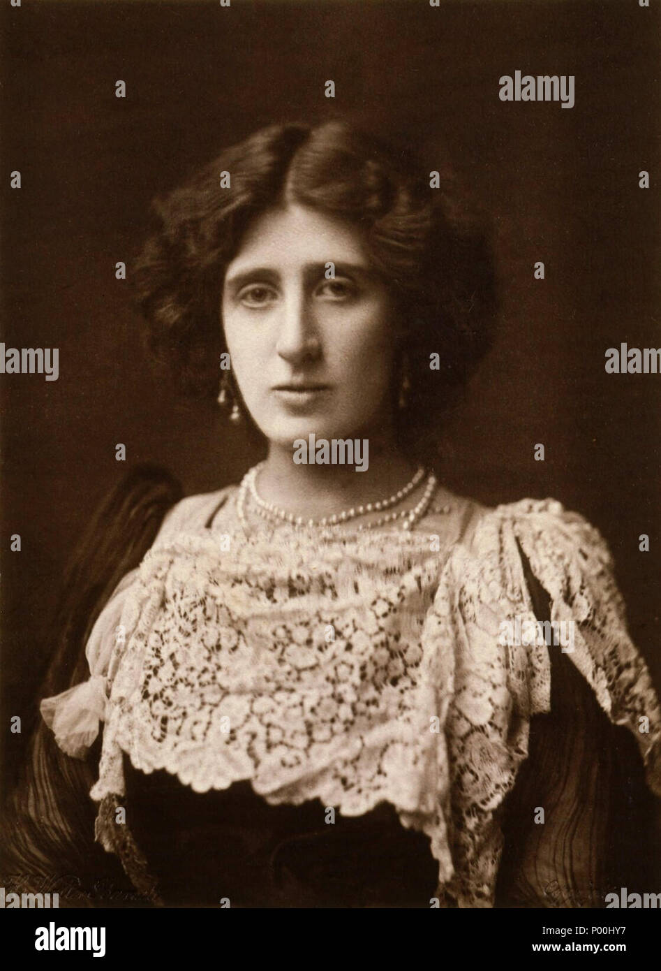 Portrait of ottoline morrell hi-res stock photography and images - Alamy