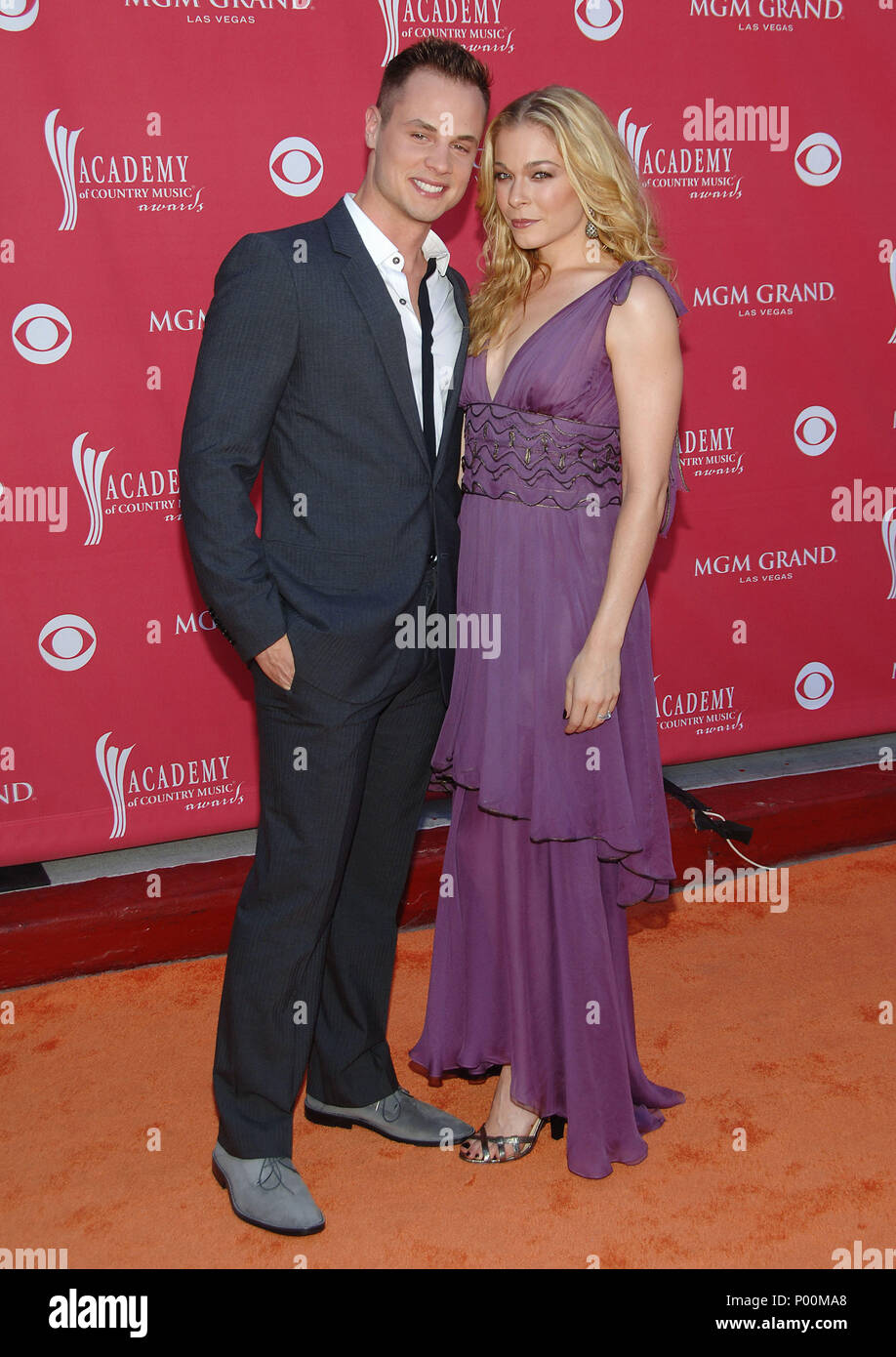 LeAnn Rimes and Dean Sheremet - ACM - 43th American Country Music ...