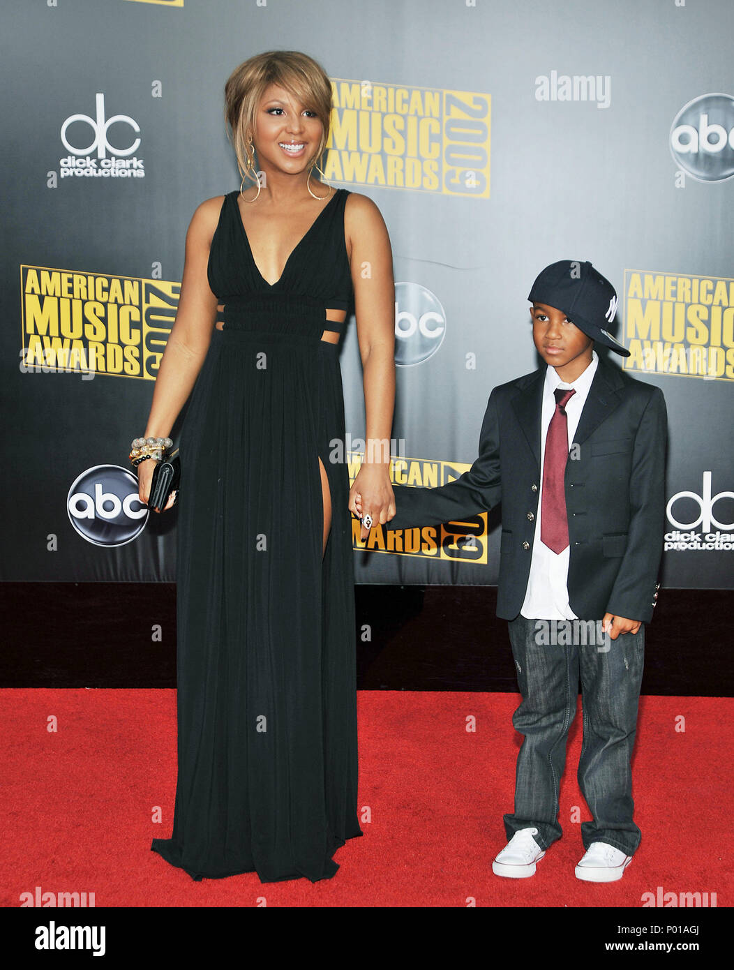 Toni Braxton son 57 - 2009 American Music Awards at the Nokia Theatre ...