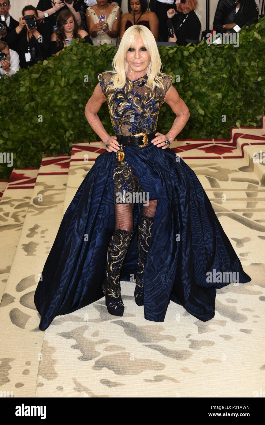 Celebs flock to the Costume Institute Gala at the Metropolitan Museum ...