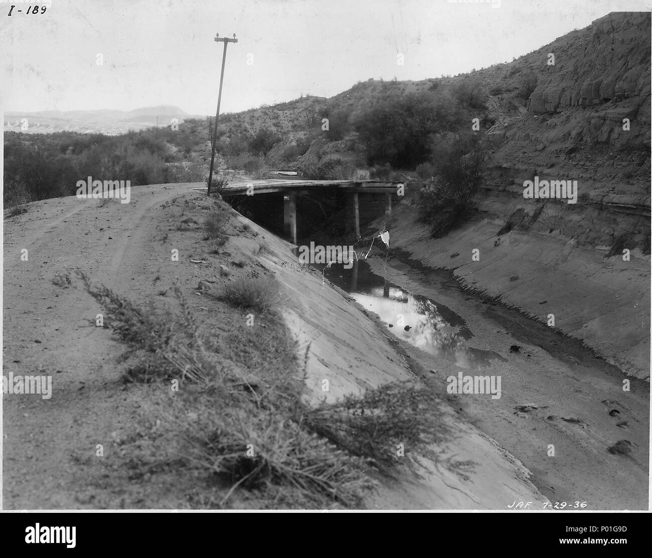 Salt River - Power Canal - Wood flume 300' upstream from structure 3A ...