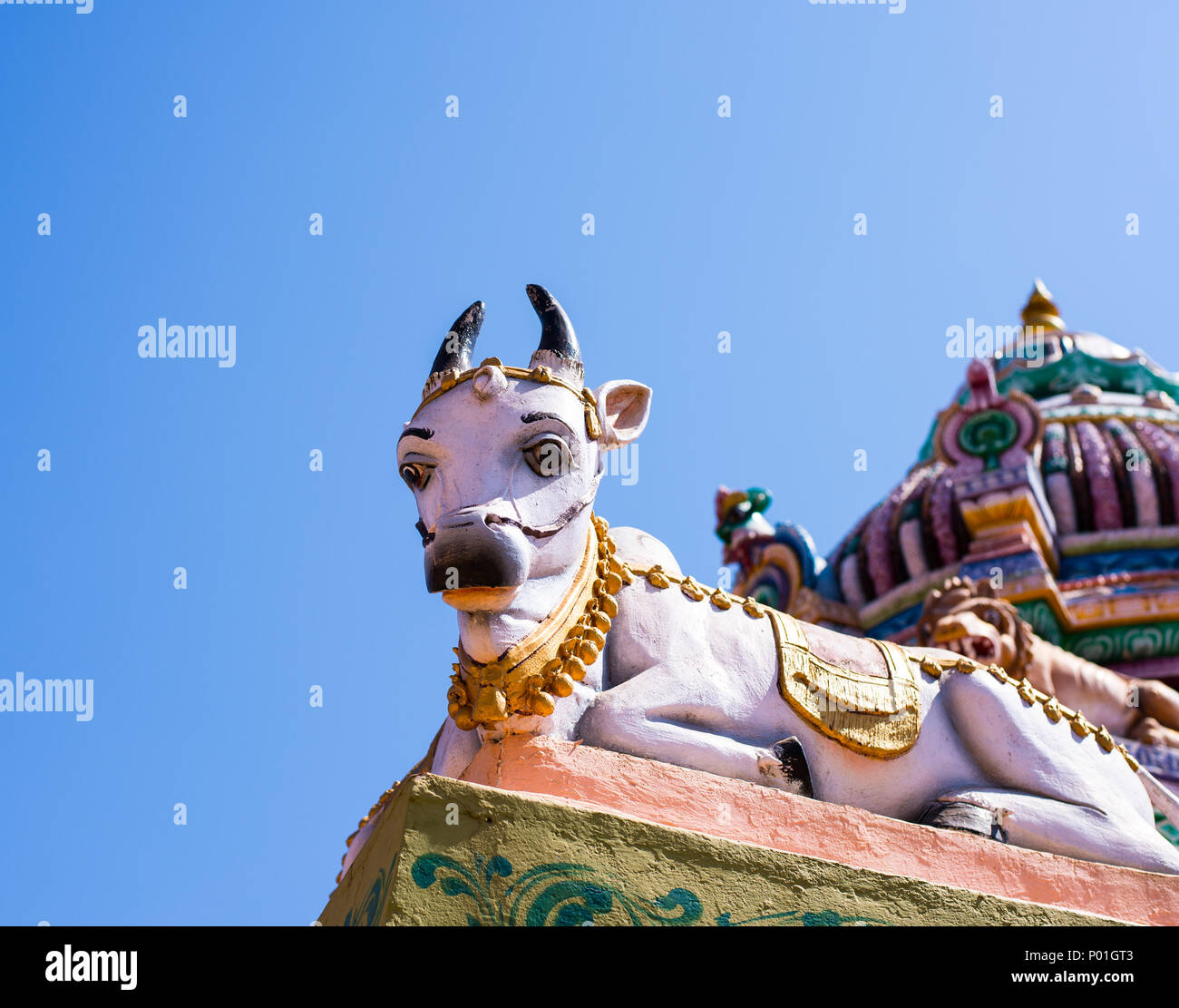 Cow Statues High Resolution Stock Photography and Images - Alamy