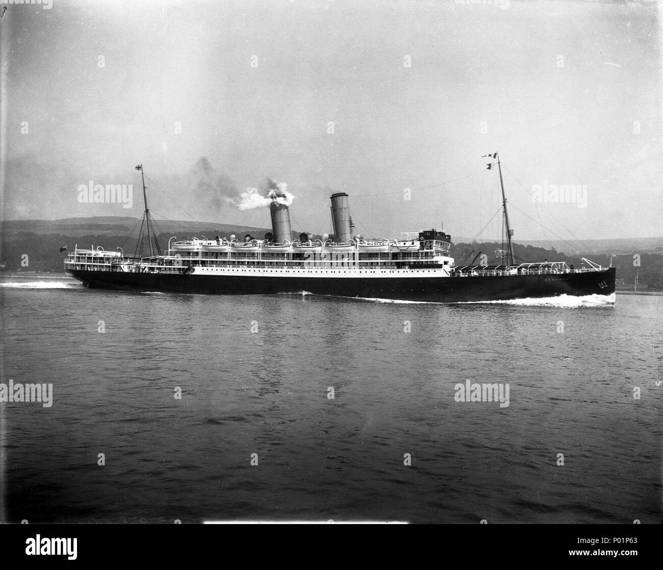 . English: 'Otranto' (1909) The passenger liner 'Otranto' (1909 ...