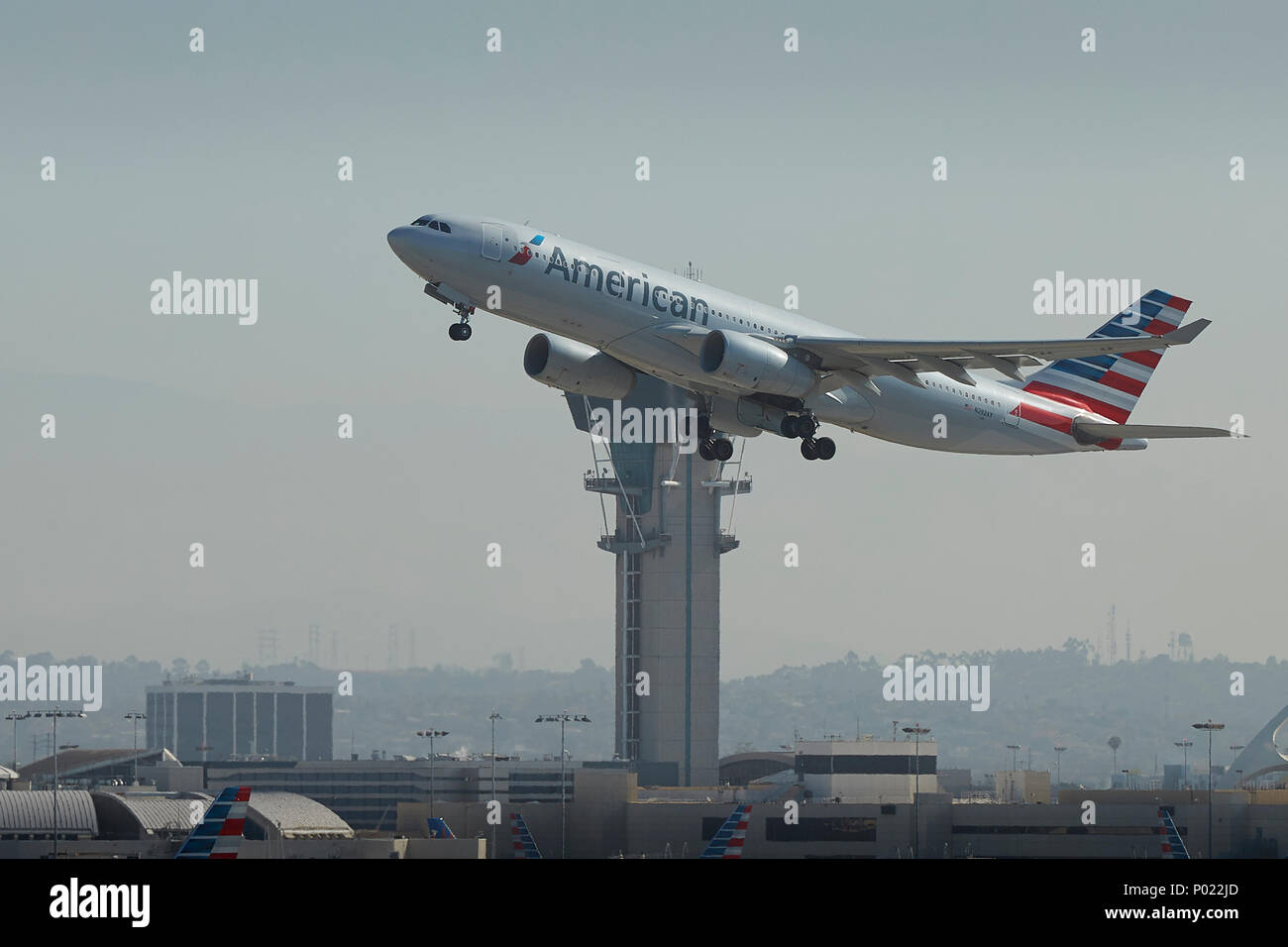 American airbus a330 taking off hi-res stock photography and images - Alamy
