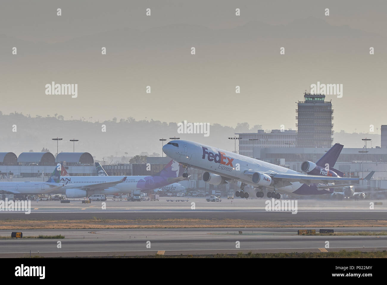 FedEx Express MD-11 Cargo Jet Taking Off From Los Angeles International ...