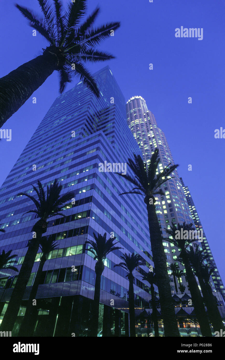 1992 HISTORICAL FIRST INTERSTATE BUILDING HOLLYWOOD BOULEVARD LOS ...