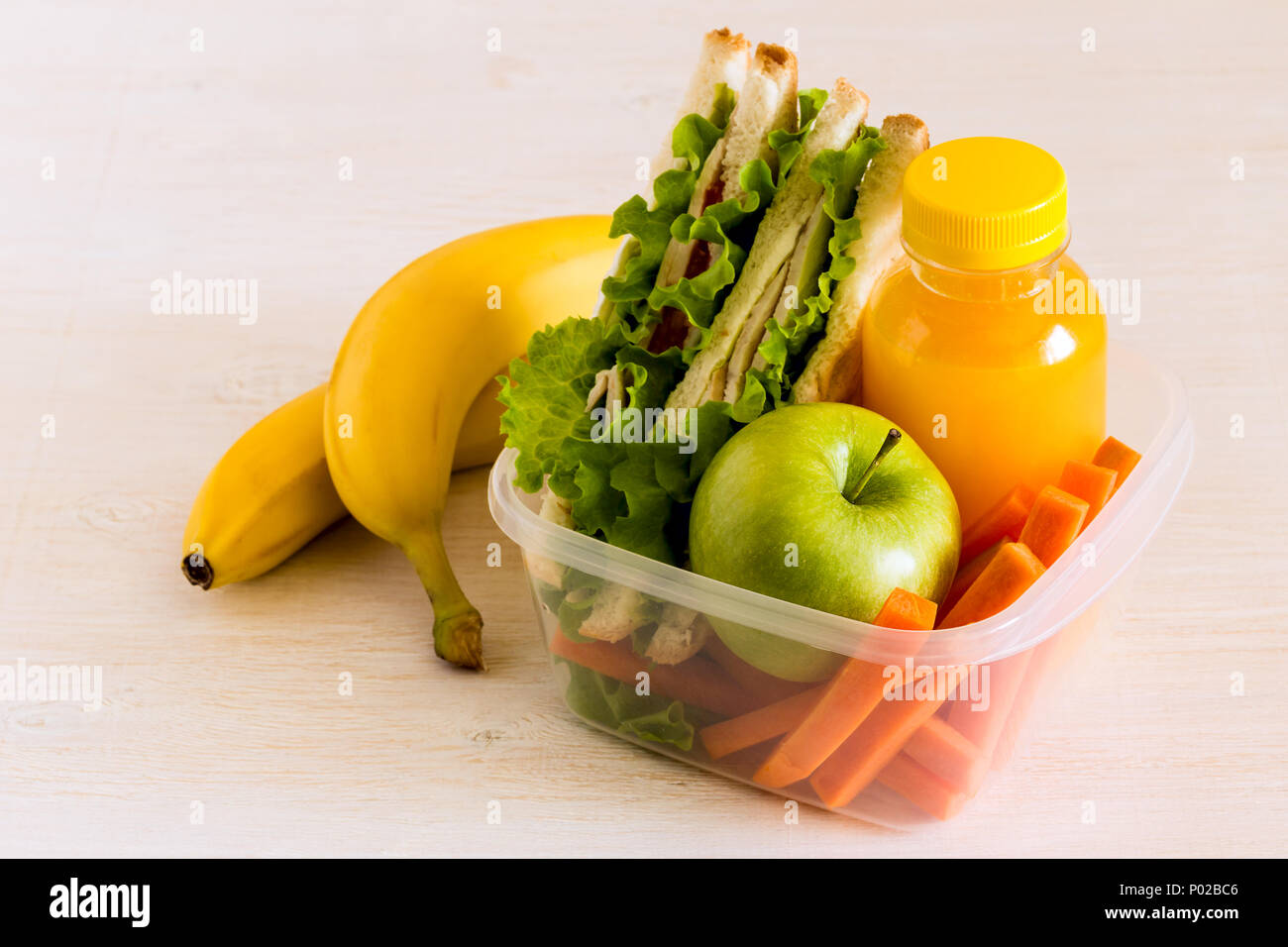 School chicken lunch eating hi-res stock photography and images - Alamy