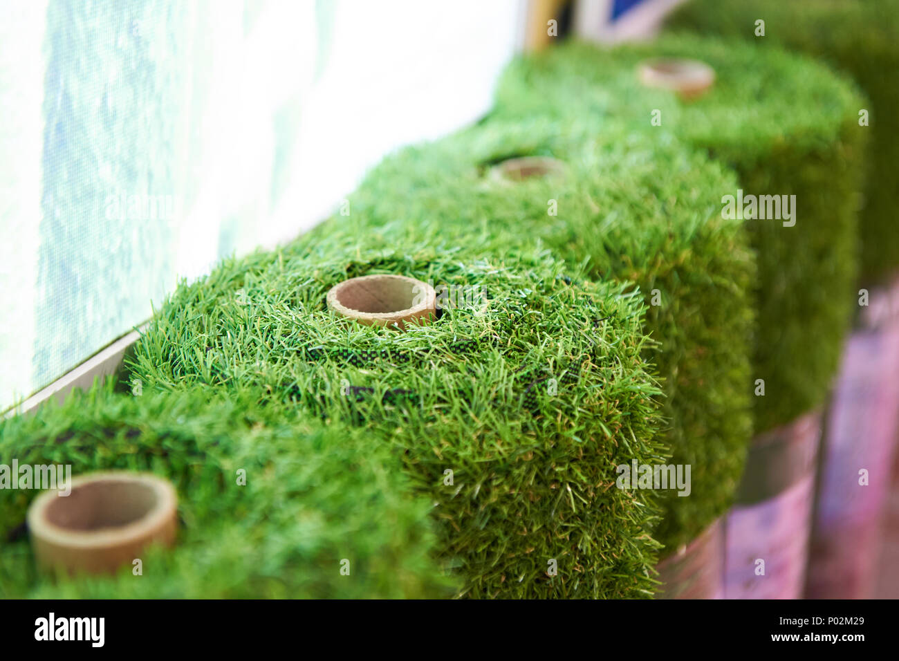 Grass store hi-res stock photography and images - Alamy