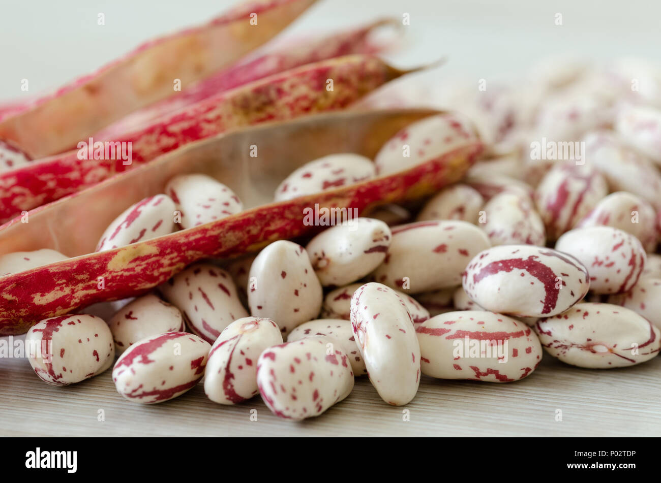Red kidney bean field hi-res stock photography and images - Alamy