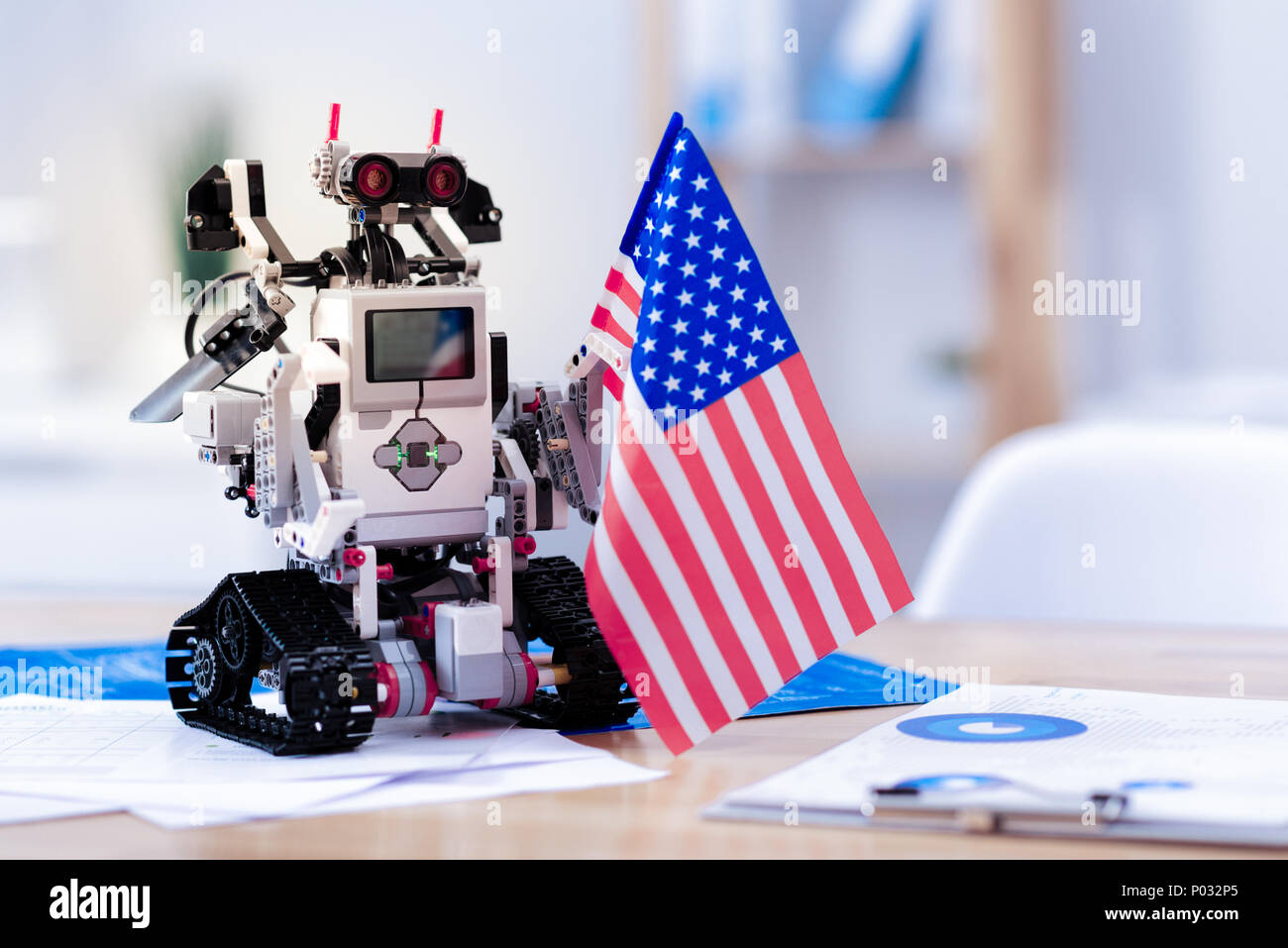 Us artificial intelligence robotics hi-res stock photography and images ...
