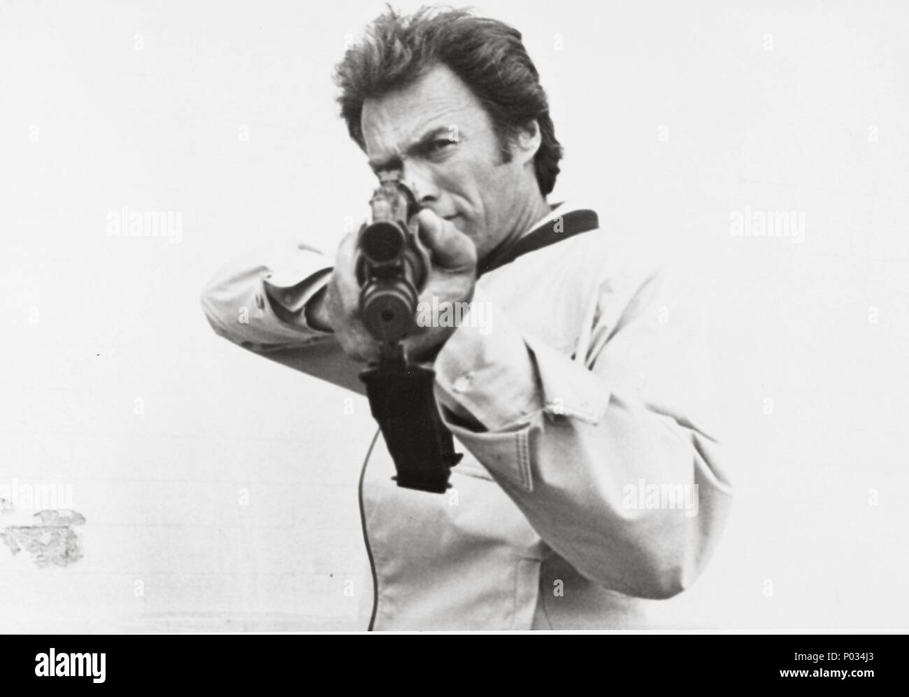 The enforcer clint eastwood hi-res stock photography and images - Alamy