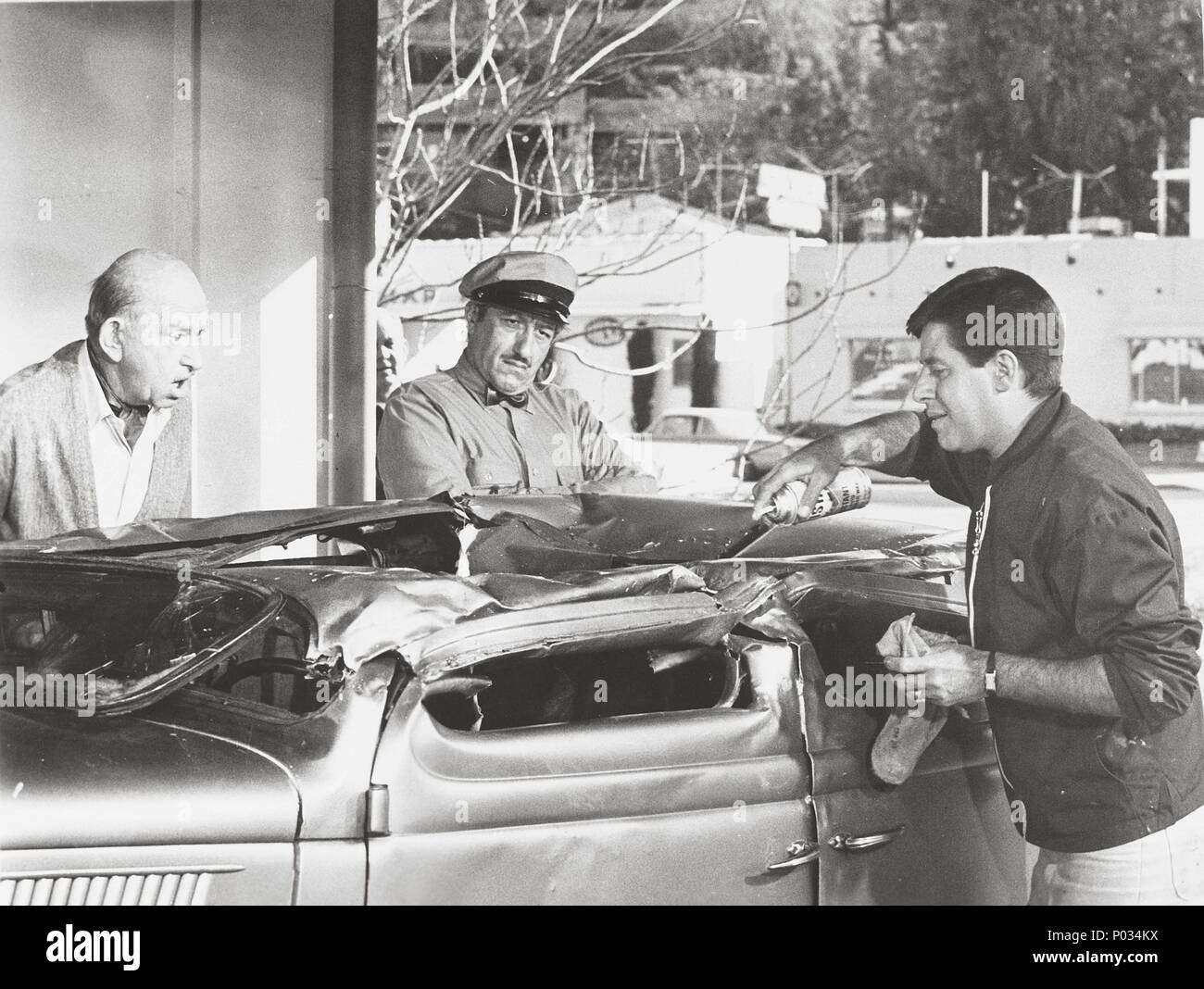 Jerry lewis family jewels 1965 hi-res stock photography and images - Alamy