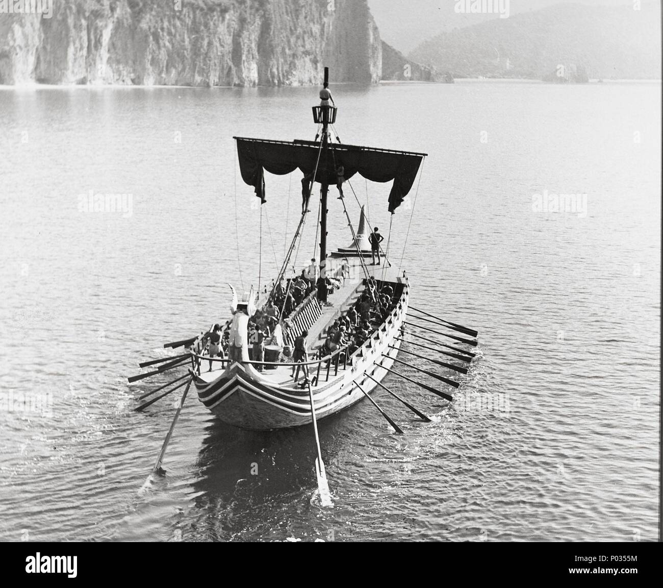 Original Film Title: JASON AND THE ARGONAUTS. English Title: JASON AND ...