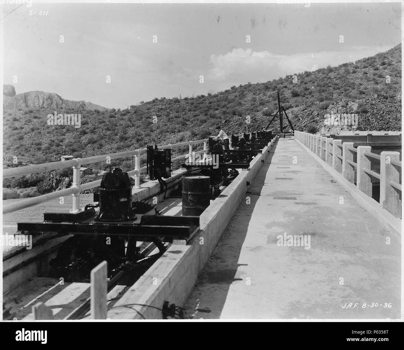 Spillway in dam Black and White Stock Photos & Images - Alamy