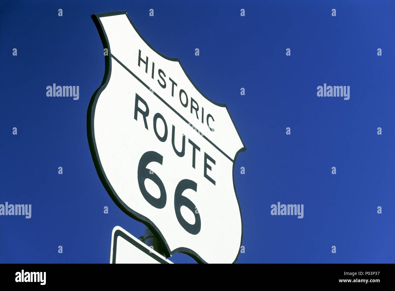 1992 HISTORICAL ROUTE 66 SIGN SHAMROCK TEXAS USA Stock Photo - Alamy