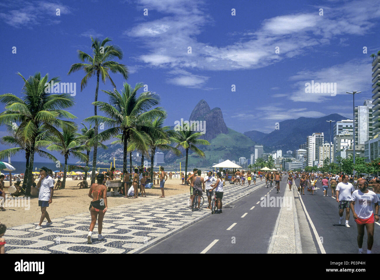 1992 HISTORICAL PROMENADE IPANEMA BEACH RIO DE JANEIRO BRAZIL Stock Photo - Alamy