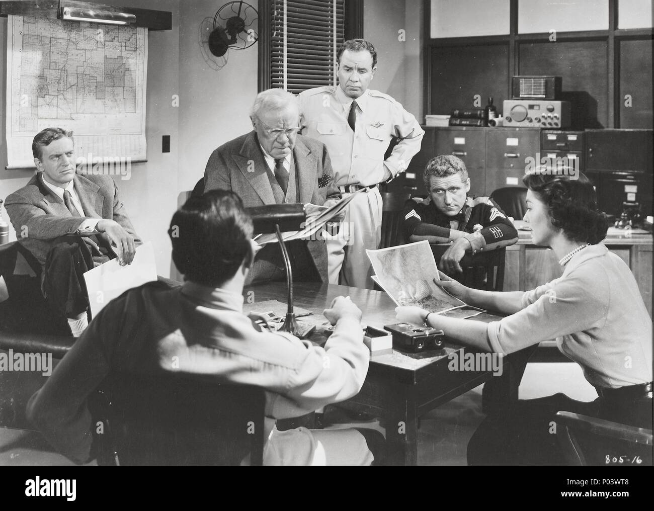 Them (1954) james arness hi-res stock photography and images - Alamy