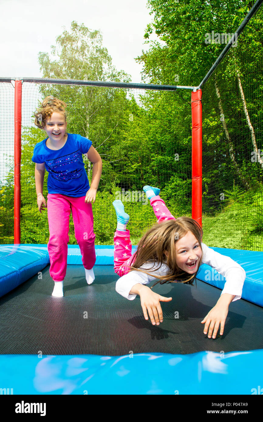 Jumping kids hi-res stock photography and images - Alamy