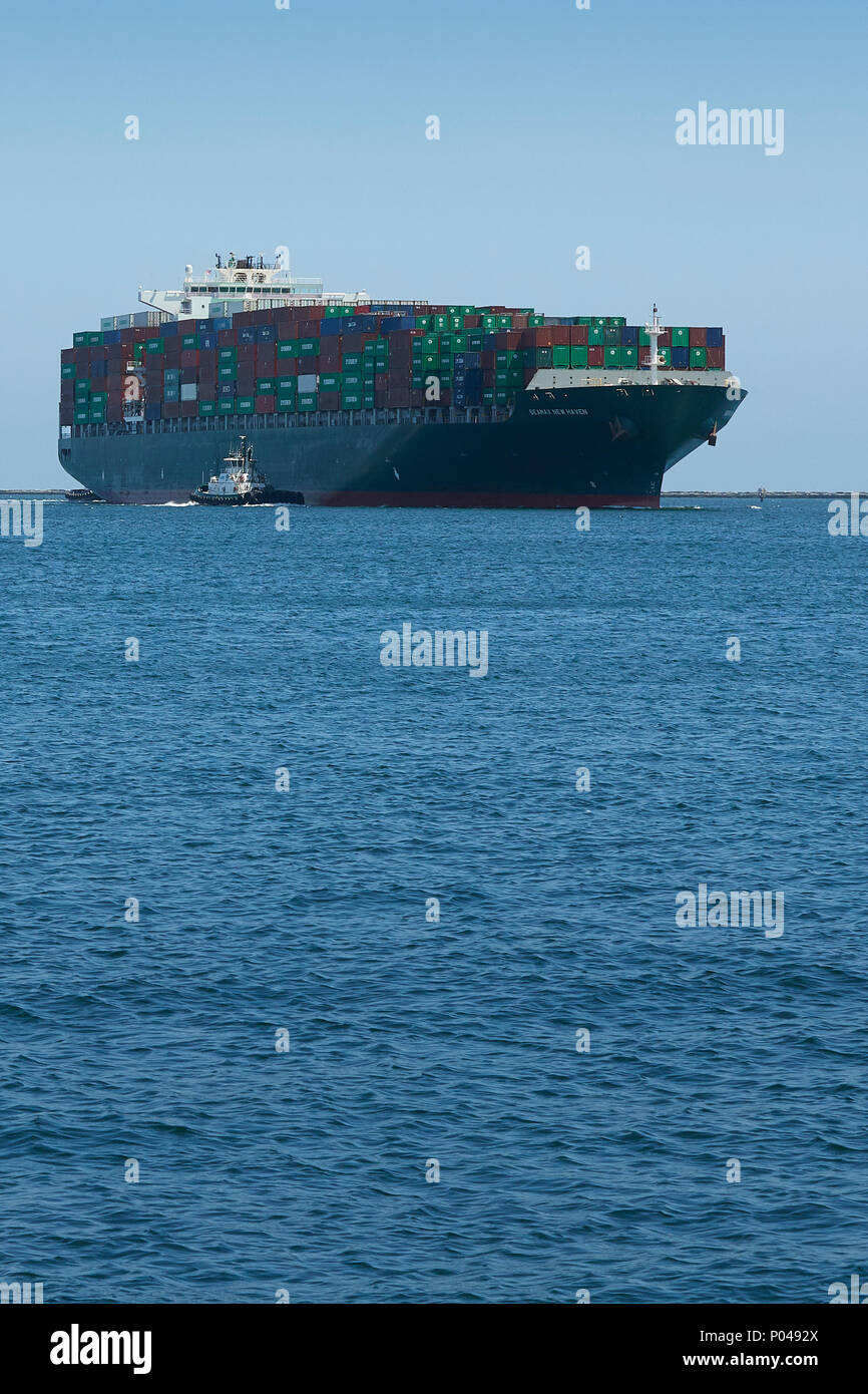 The Giant Container Ship, SEAMAX NEW HAVEN, Entering The Los Angeles ...