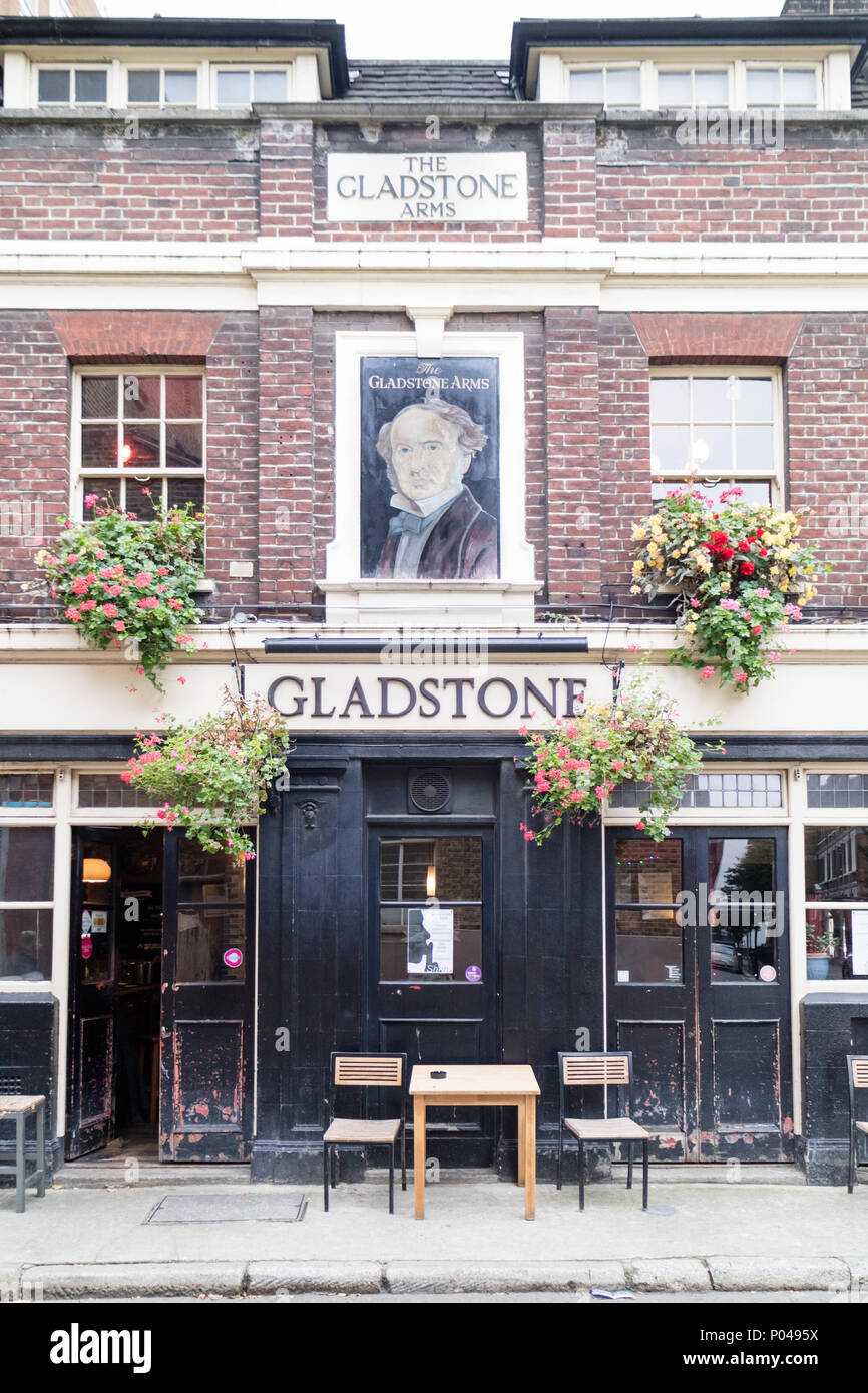 The wonderful Gladstone pub in Southwark, London Stock Photo - Alamy