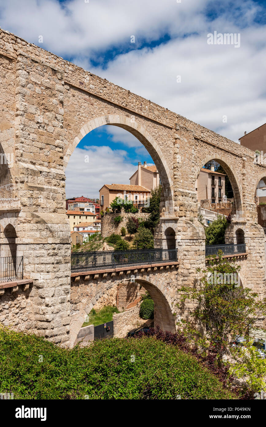 Los Arcos aqueduct, Teruel, Aragon, Spain Stock Photo - Alamy
