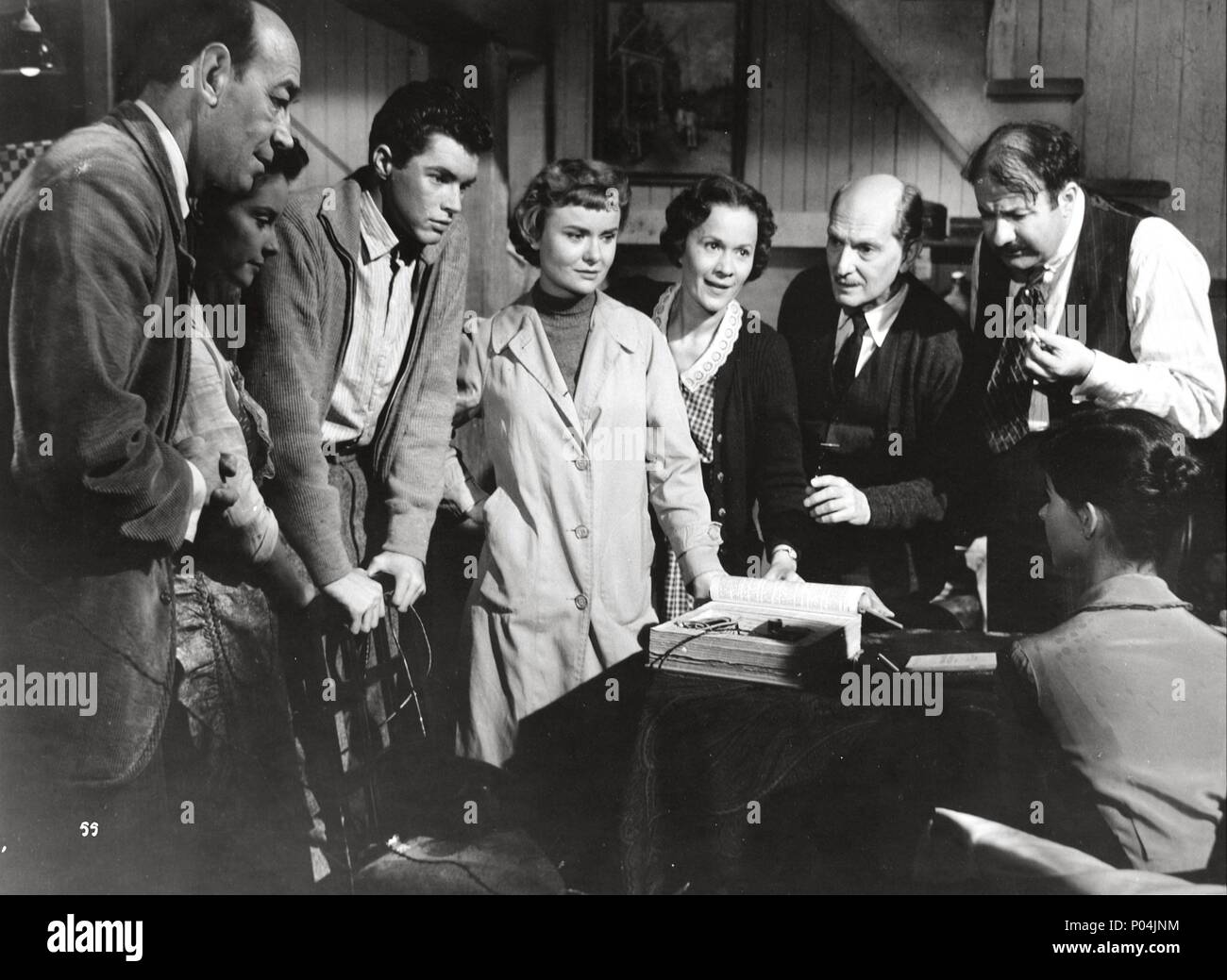 Film the diary of anne frank 1959 hi-res stock photography and images ...