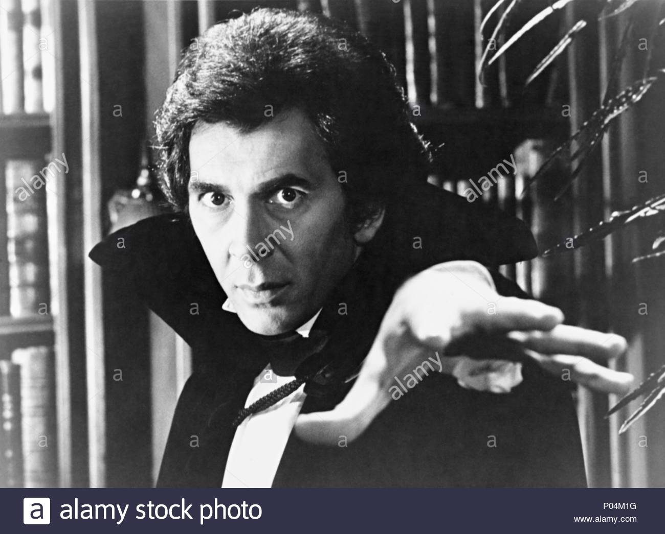 Dracula 1979 Frank Langella Stock Photos & Dracula 1979 Frank Langella ...