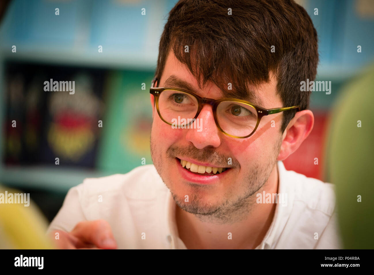 Book wriiter hi-res stock photography and images - Alamy