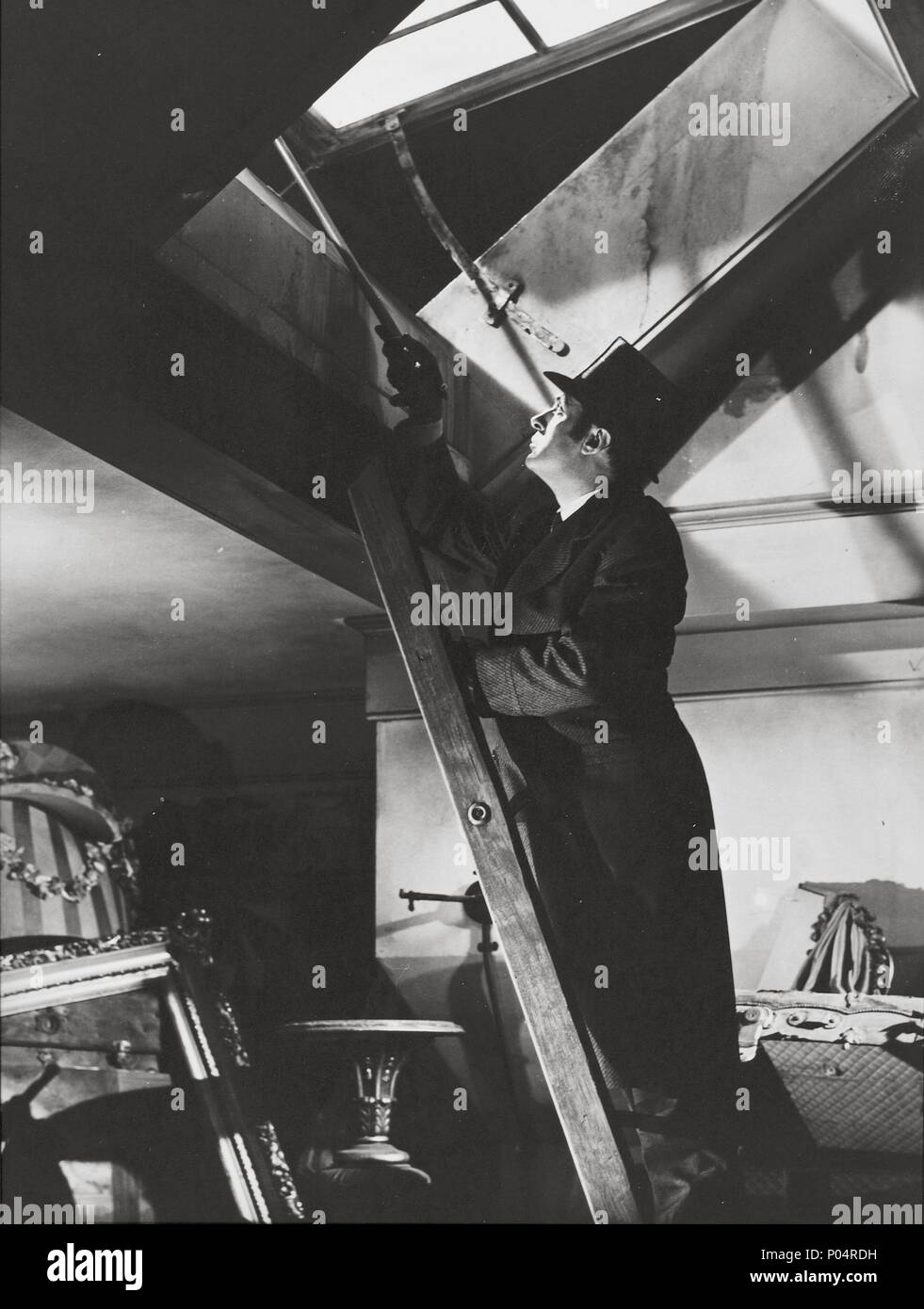 Original Film Title: GASLIGHT. English Title: GASLIGHT. Film Director ...