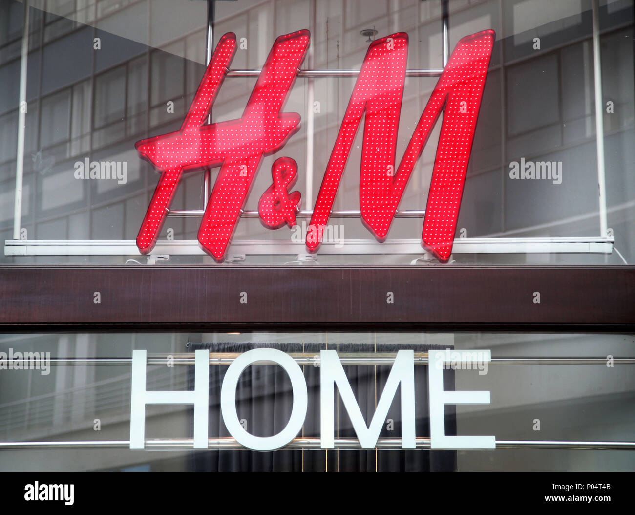 A branch of H&M Home on Oxford Street, central London Stock Photo - Alamy