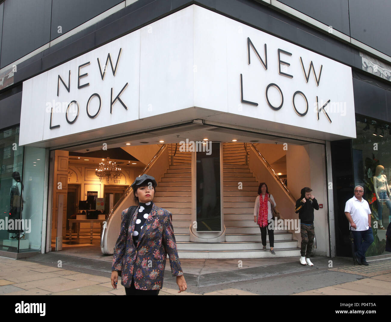 A branch of New Look on Oxford Street, central London Stock Photo - Alamy