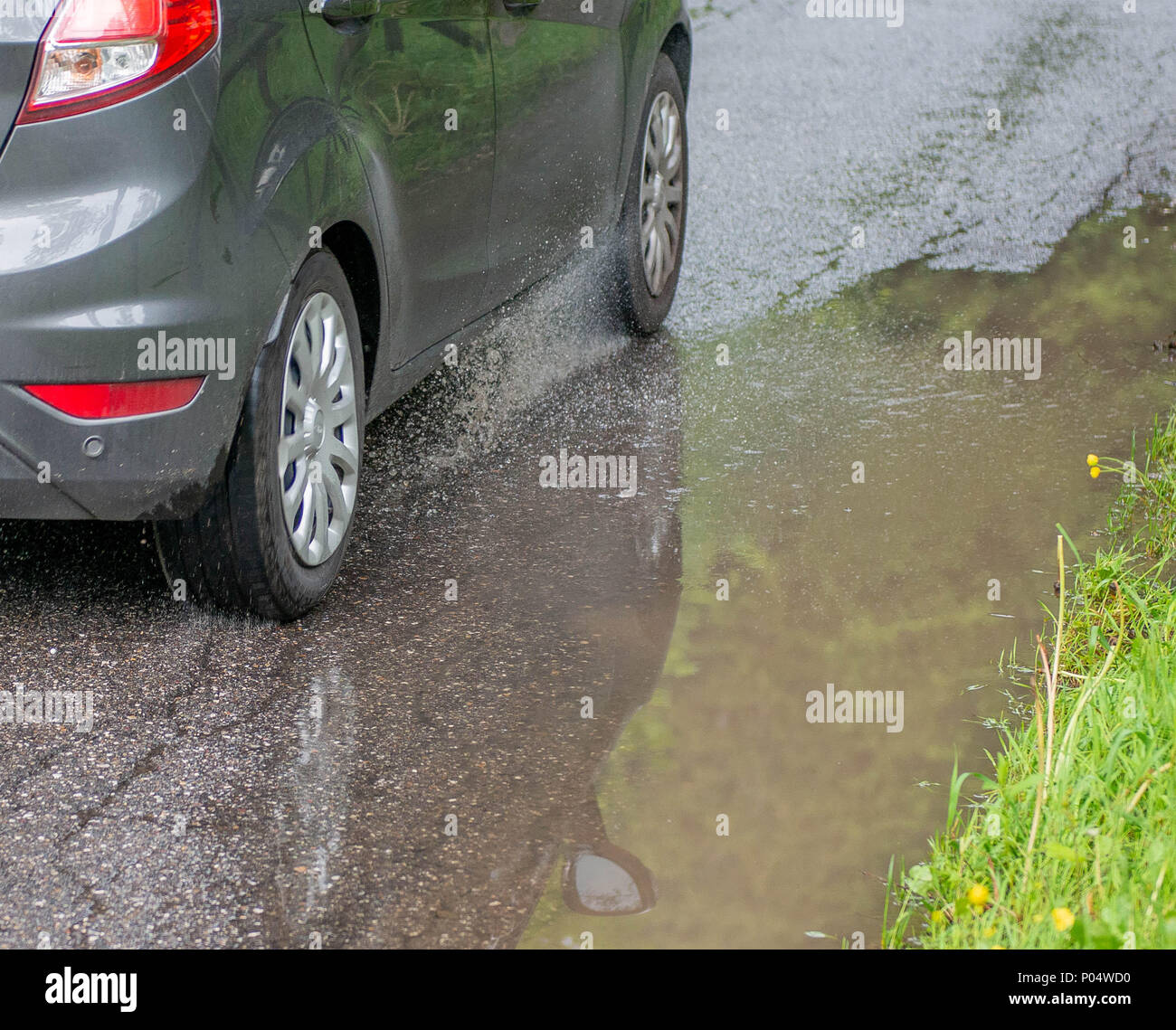 Anti flood pond hi-res stock photography and images - Alamy