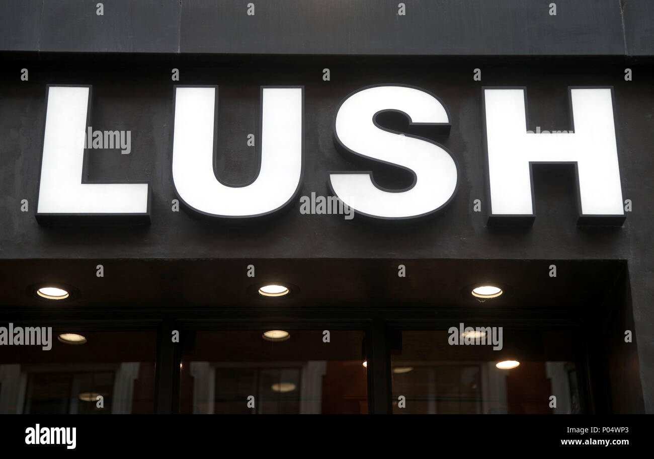Lush logo hi-res stock photography and images - Alamy
