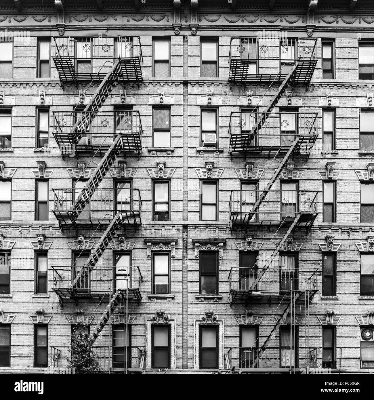 Building city facade Black and White Stock Photos & Images - Alamy