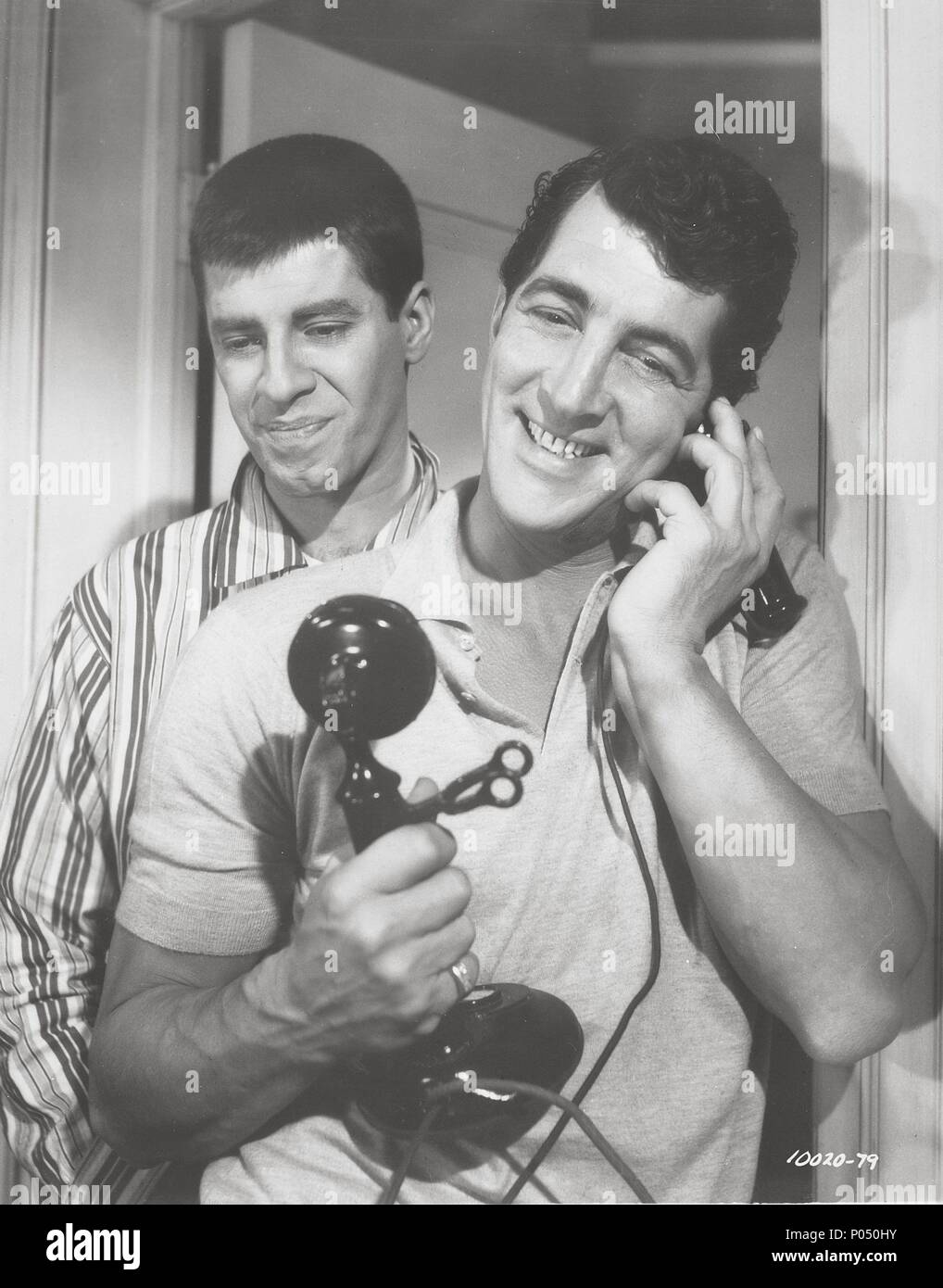 Jerry lewis dean martin 1953 hi-res stock photography and images - Alamy