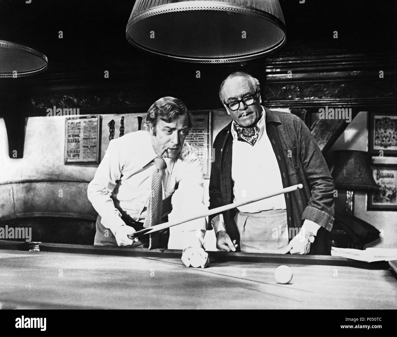 Film sleuth olivier Black and White Stock Photos & Images - Alamy