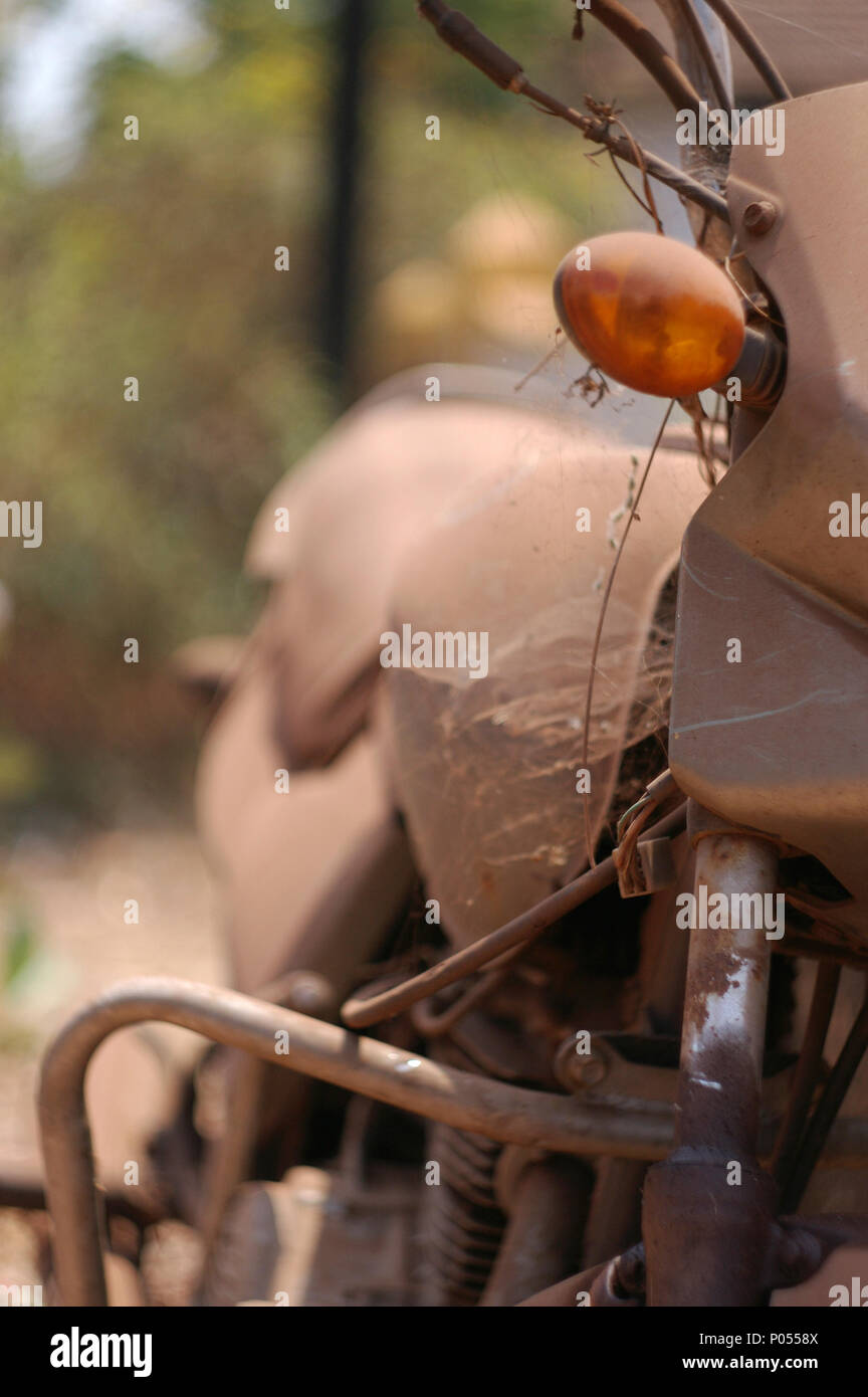 Moped scrap hi-res stock photography and images - Alamy