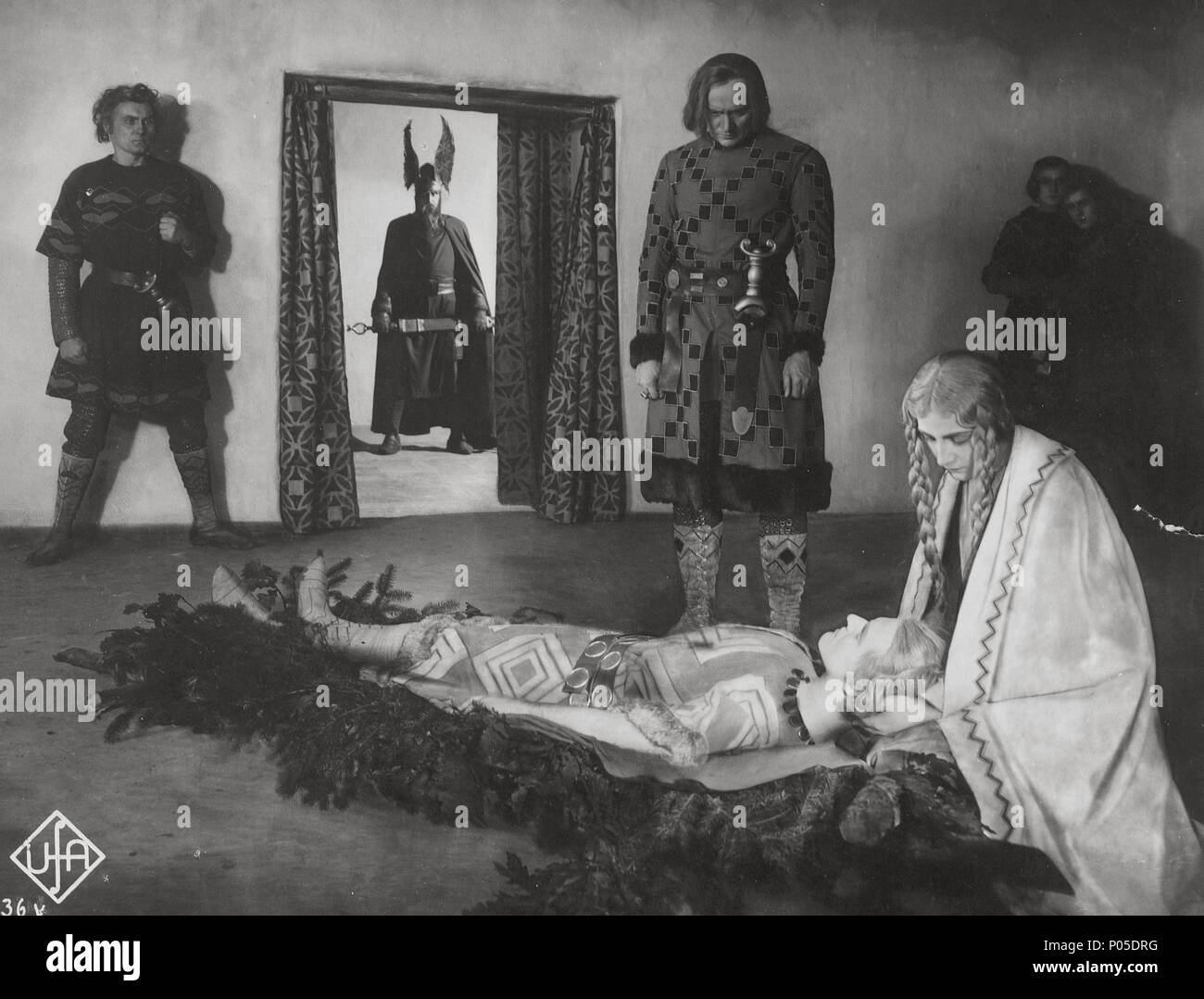 Fritz lang siegfried hi-res stock photography and images - Alamy