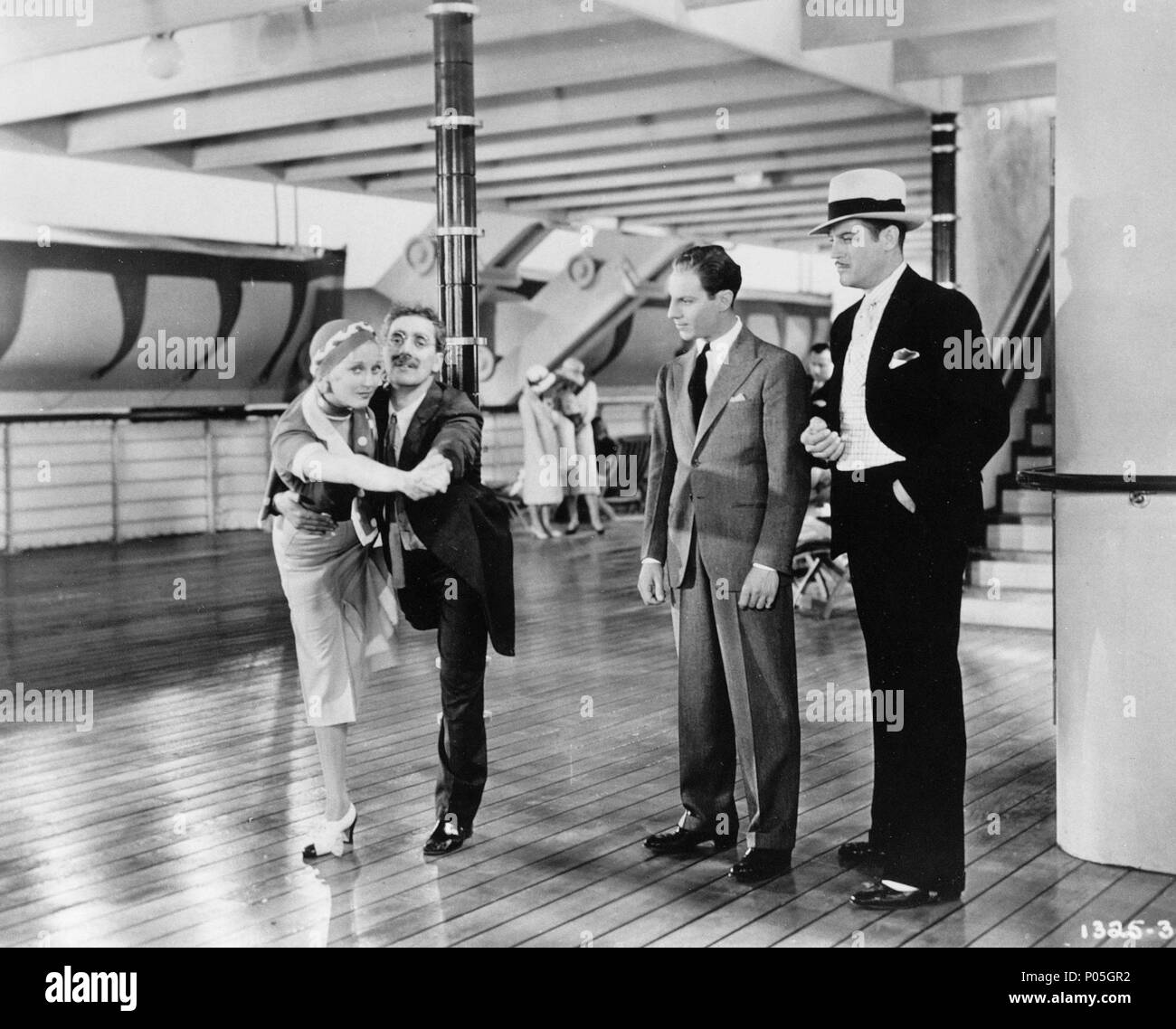 Zeppo marx hi-res stock photography and images - Alamy