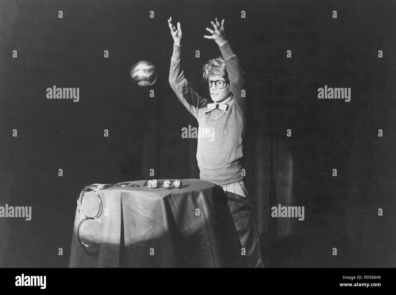 Original Film Title: STARDUST MEMORIES. English Title: STARDUST ...