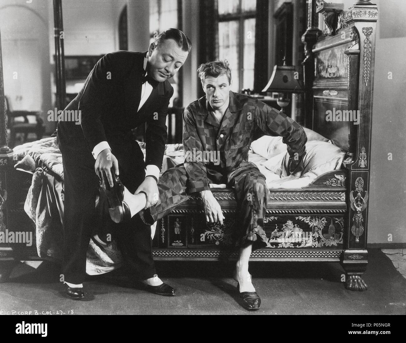 Mr deeds goes to town 1936 hi-res stock photography and images - Alamy