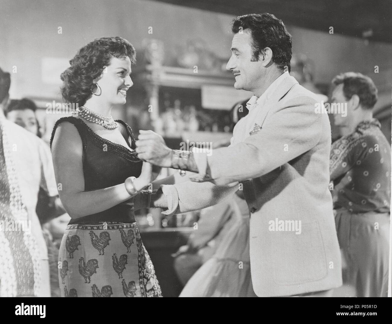 Gilbert roland hi-res stock photography and images - Alamy