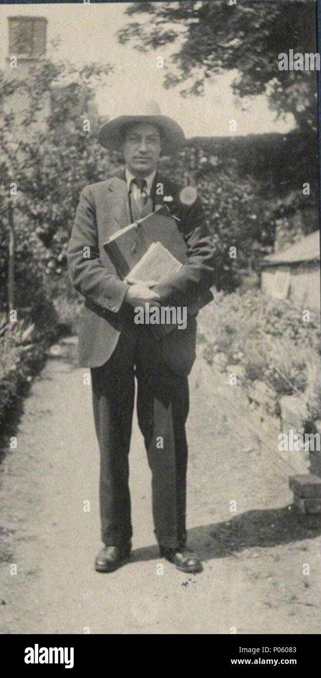 . English: Lady Ottoline Morrell (1873-1938), vintage snapshot print ...