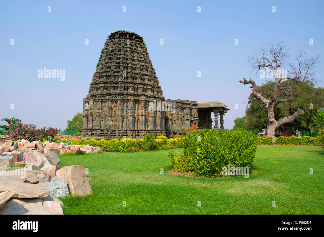 Doddabasappa temple facade hi-res stock photography and images - Alamy