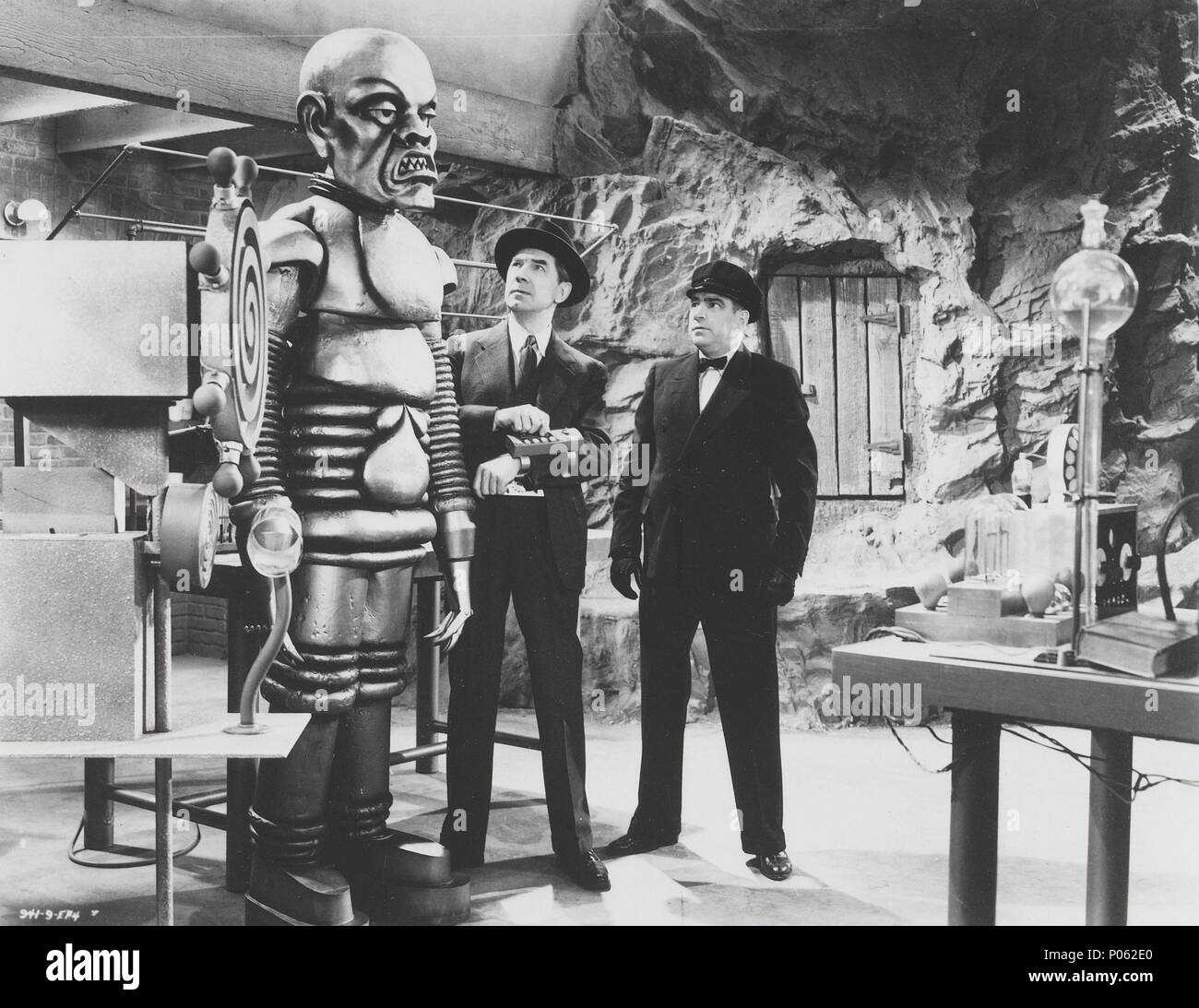 Original Film Title: THE PHANTOM CREEPS. English Title: THE PHANTOM ...