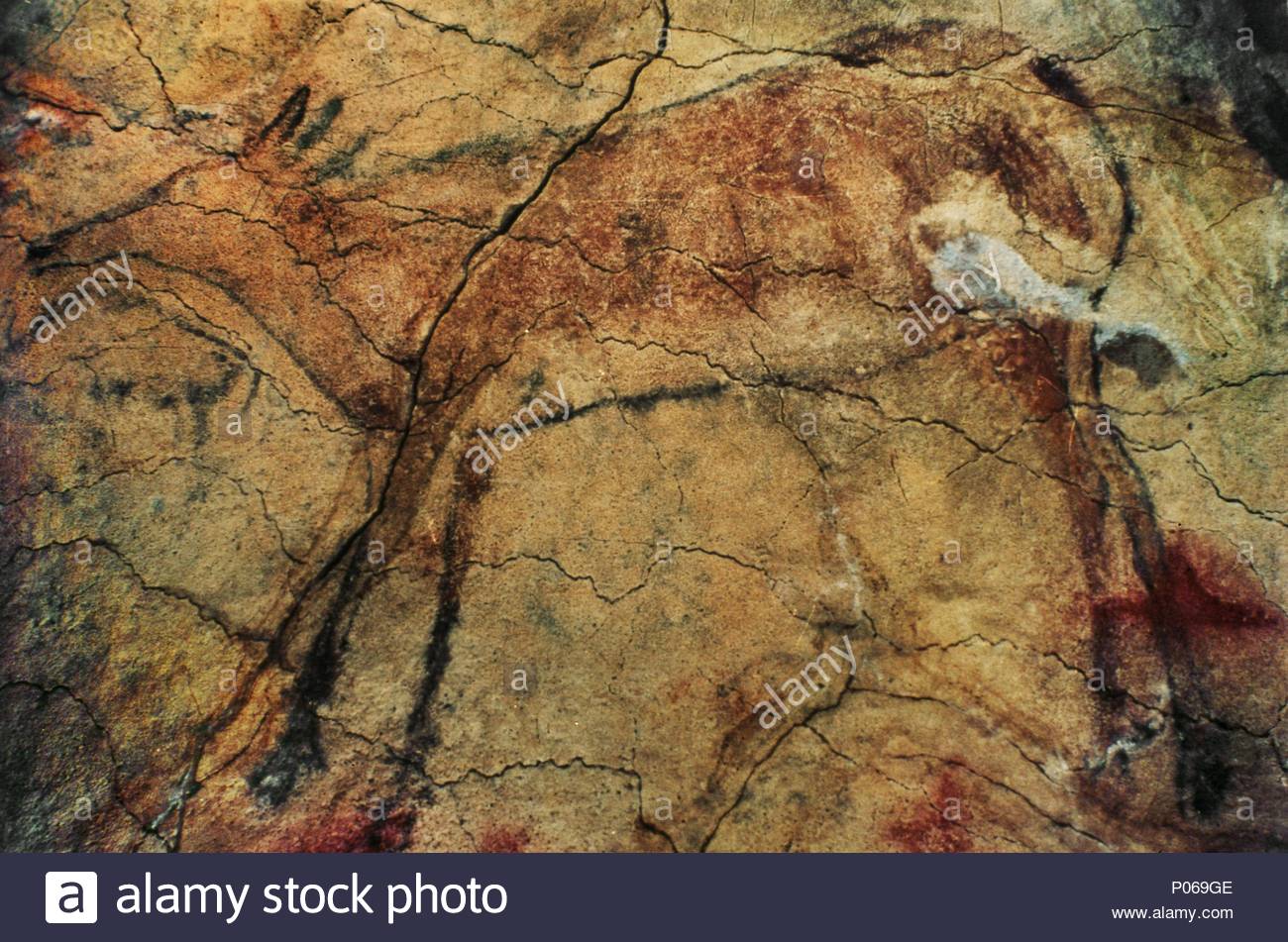 Neolithic Burial Cave Stock Photos & Neolithic Burial Cave Stock Images ...