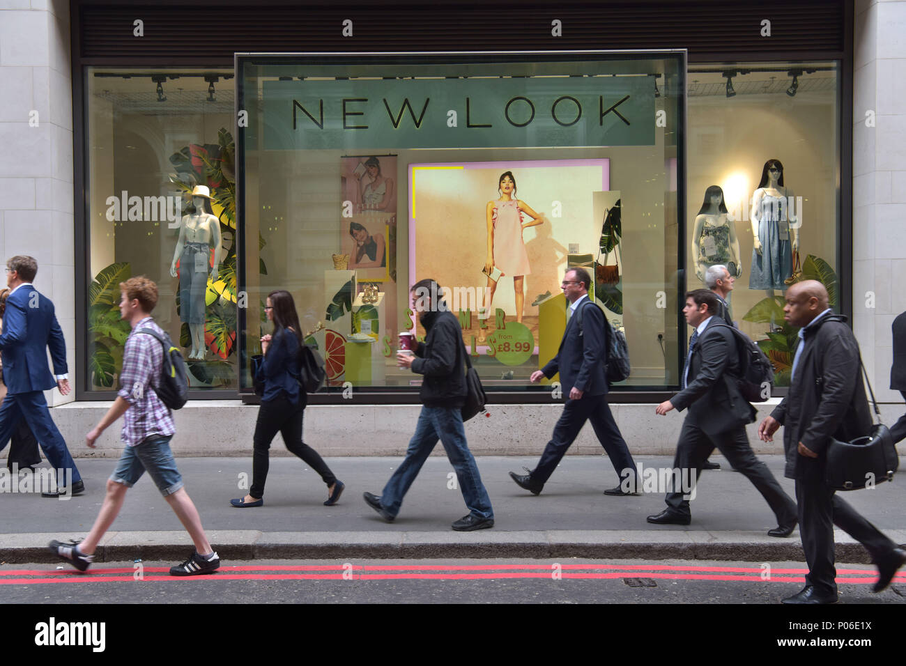 New look fashion hi-res stock photography and images - Alamy