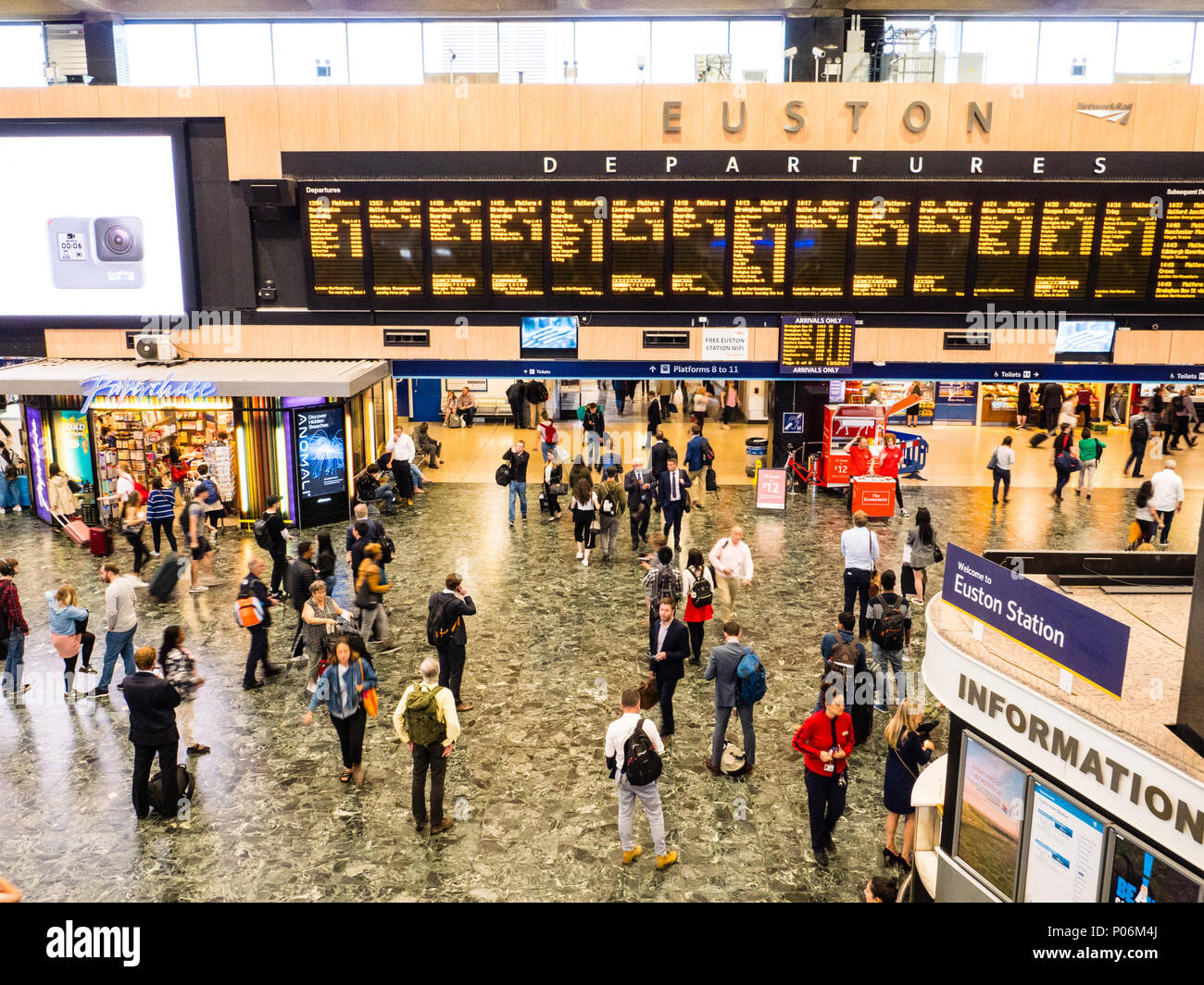 London euston station hi-res stock photography and images - Alamy