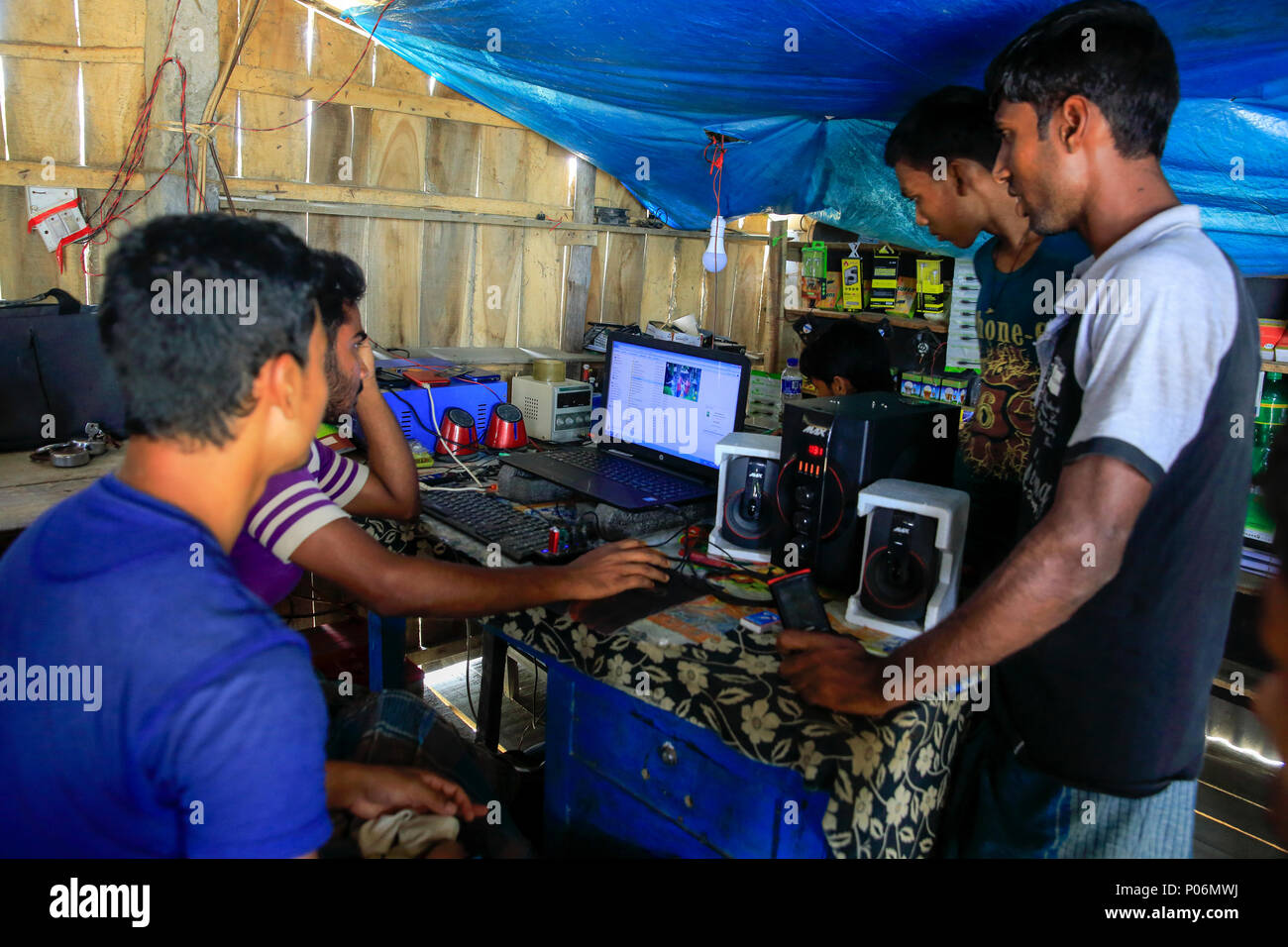 Computer village in bangladesh hi-res stock photography and images - Alamy